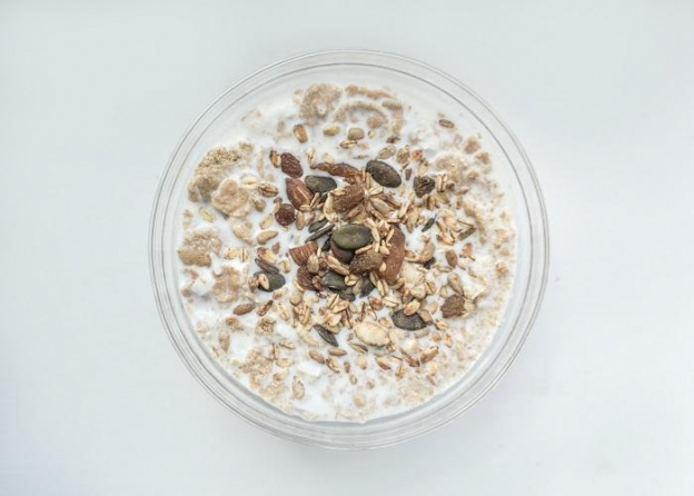 9 Safe & Healthy Human Foods Cats Can Eat