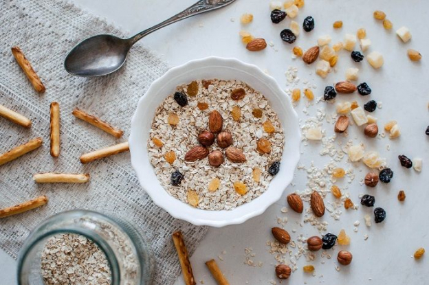 Can Cats Eat Oatmeal? - Cats.com