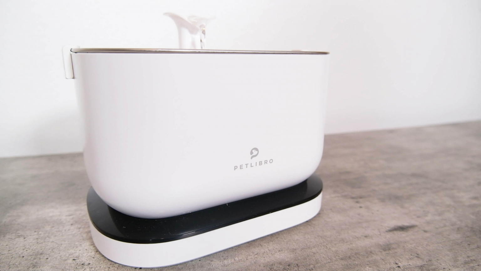 Petlibro Dockstream Battery-Operated Water Fountain for Cats Review ...