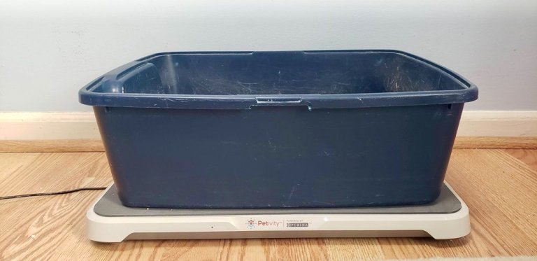 Purina Petivity Smart Cat Litterbox Monitor System Review - Cats.com